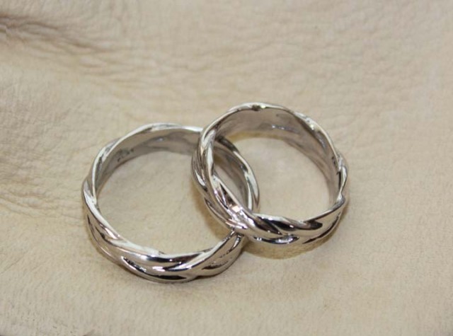 Platinum Wedding Ring Set Spanish Ring Knot